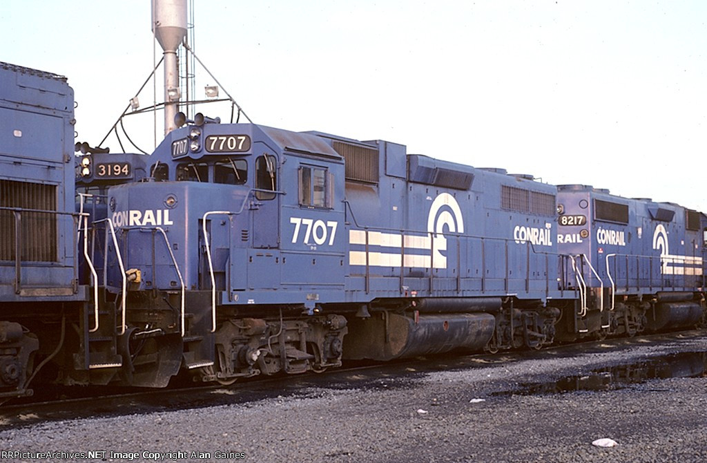 CR GP38 7707